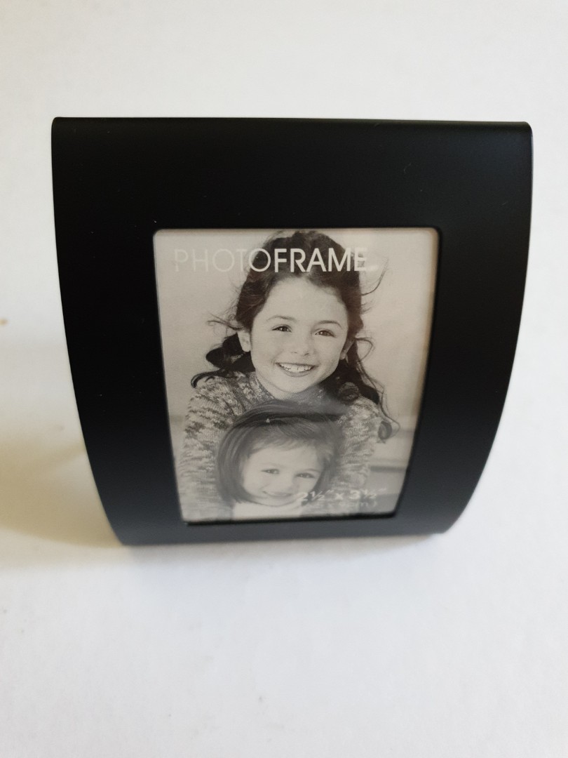 Curved Photoframe, Furniture & Home Living, Home Decor, Frames ...