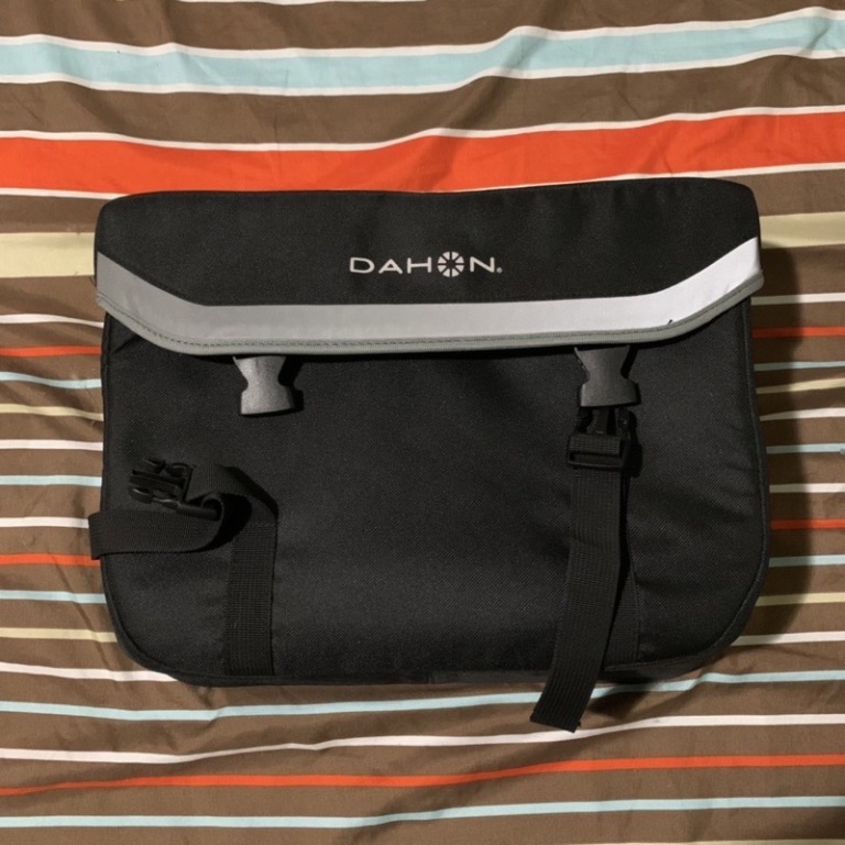 Dahon Front Bag + Valet Truss, Sports Equipment, Bicycles & Parts ...