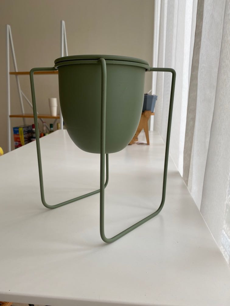 Hooga Plant Stand, Furniture & Home Living, Gardening, Pots & Planters ...