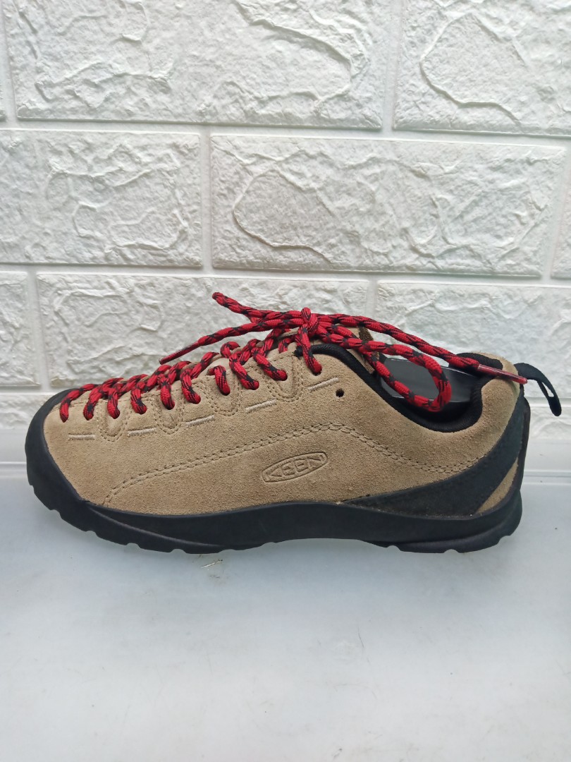 Keen Jasper, Sports Equipment, Hiking & Camping on Carousell