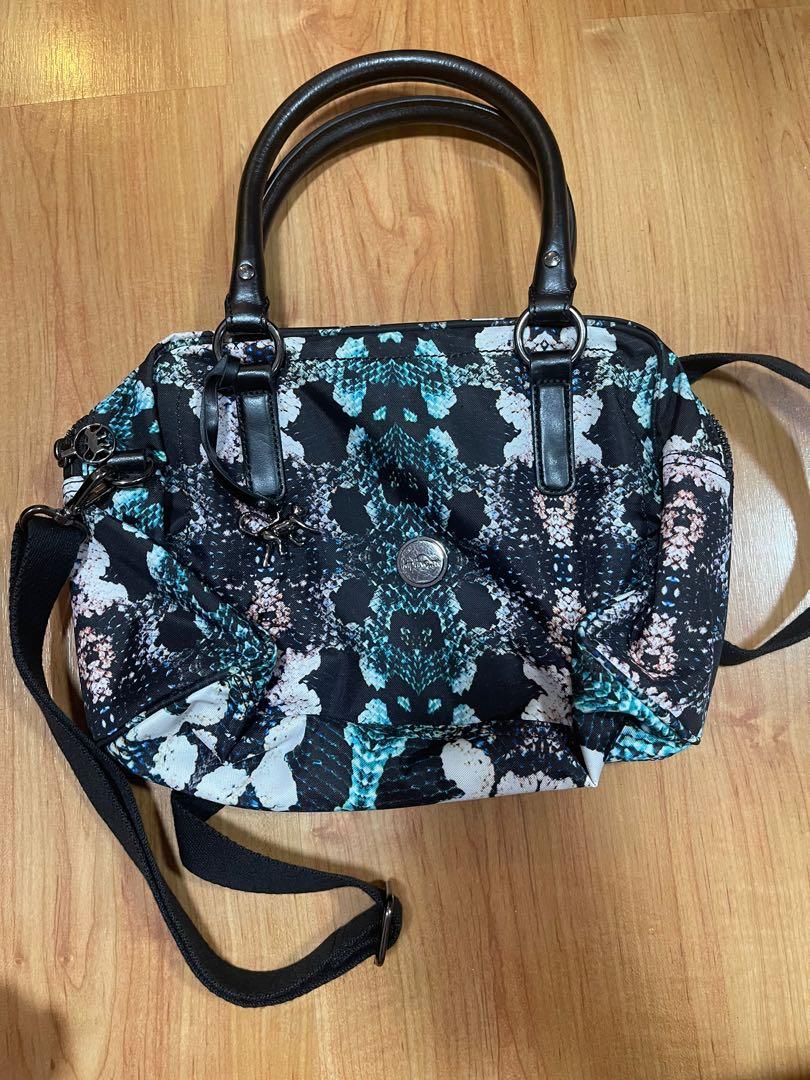 Kipling Bag Vivy Snake Kaleidos, Women's Fashion, Bags & Wallets, Cross ...