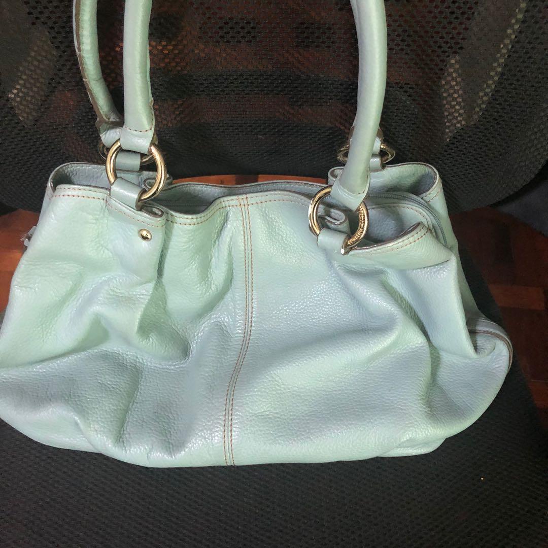 Vinci Bench original bags , Women's Fashion, Bags & Wallets, Shoulder ...