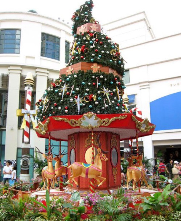 Magical Carousel with Christmas Tree Top, Furniture & Home Living, Home ...