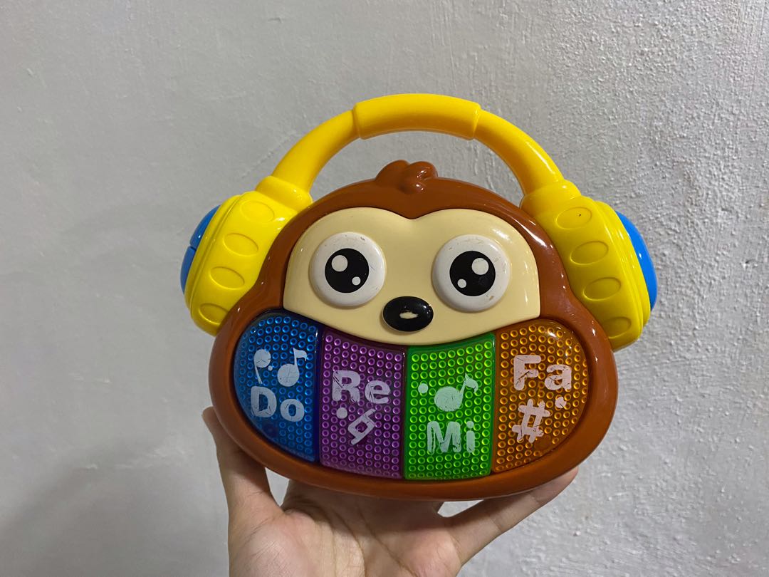 Monkey battery operated, Hobbies & Toys, Toys & Games on Carousell