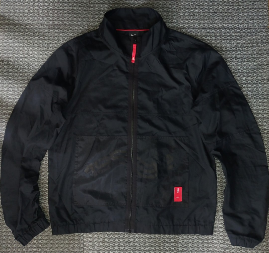 Nike x kyrie Irving jacket, Men's Fashion, Activewear on Carousell
