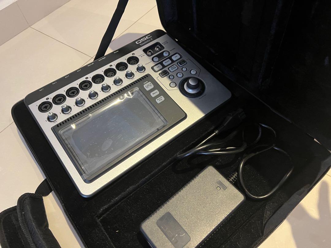 QSC TouchMix-8 Touchscreen Digital Mixer, Audio, Other Audio Equipment ...