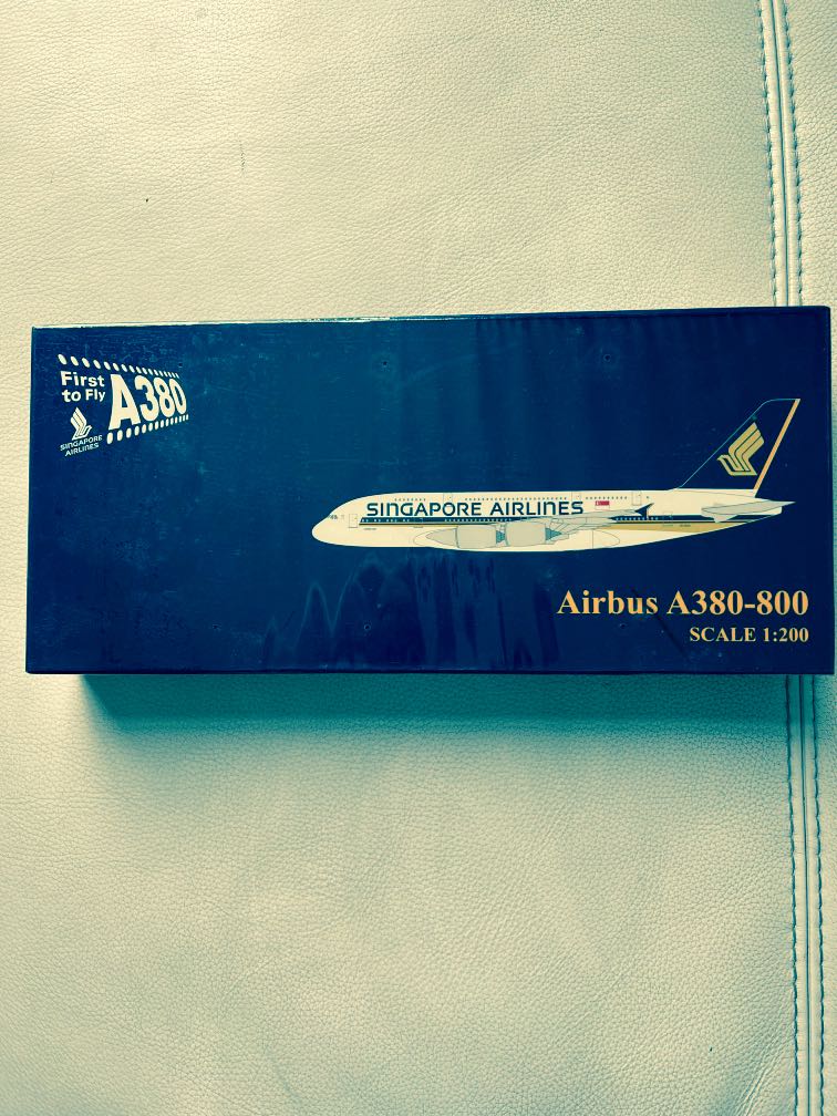 SIA A380 aircraft model, Hobbies & Toys, Memorabilia & Collectibles ...