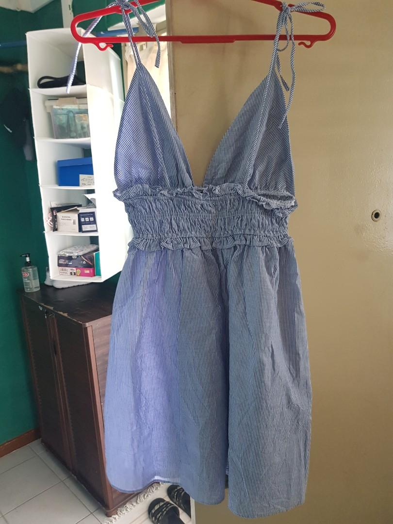 STRIP SHOULDER, Women's Fashion, Tops, Other Tops on Carousell