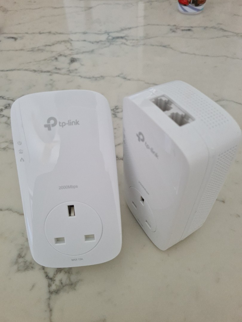 TP-Link AV2000 Gigabit Passthrough Powerline Adapter, Computers & Tech ...