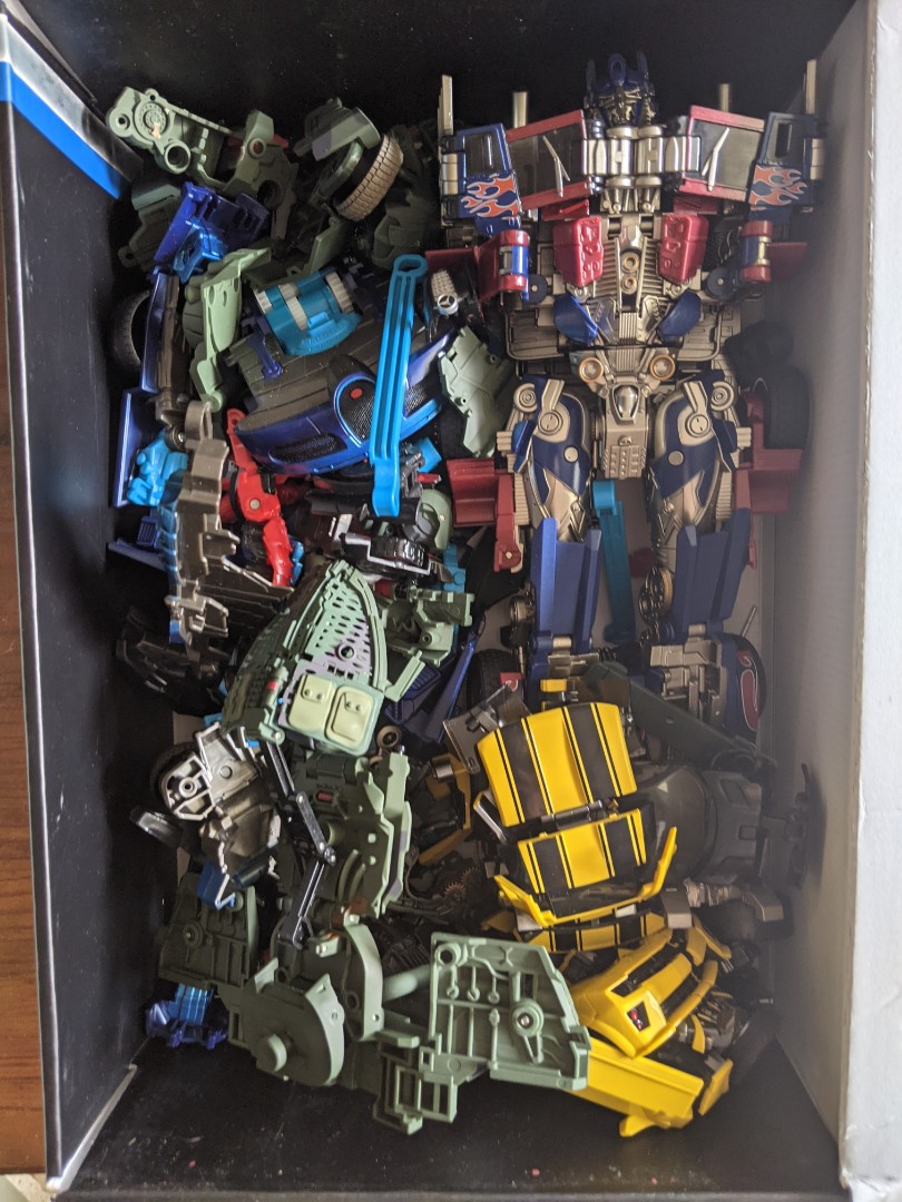 Transformers Graveyard (For Parts/Custom), Hobbies & Toys, Toys & Games ...
