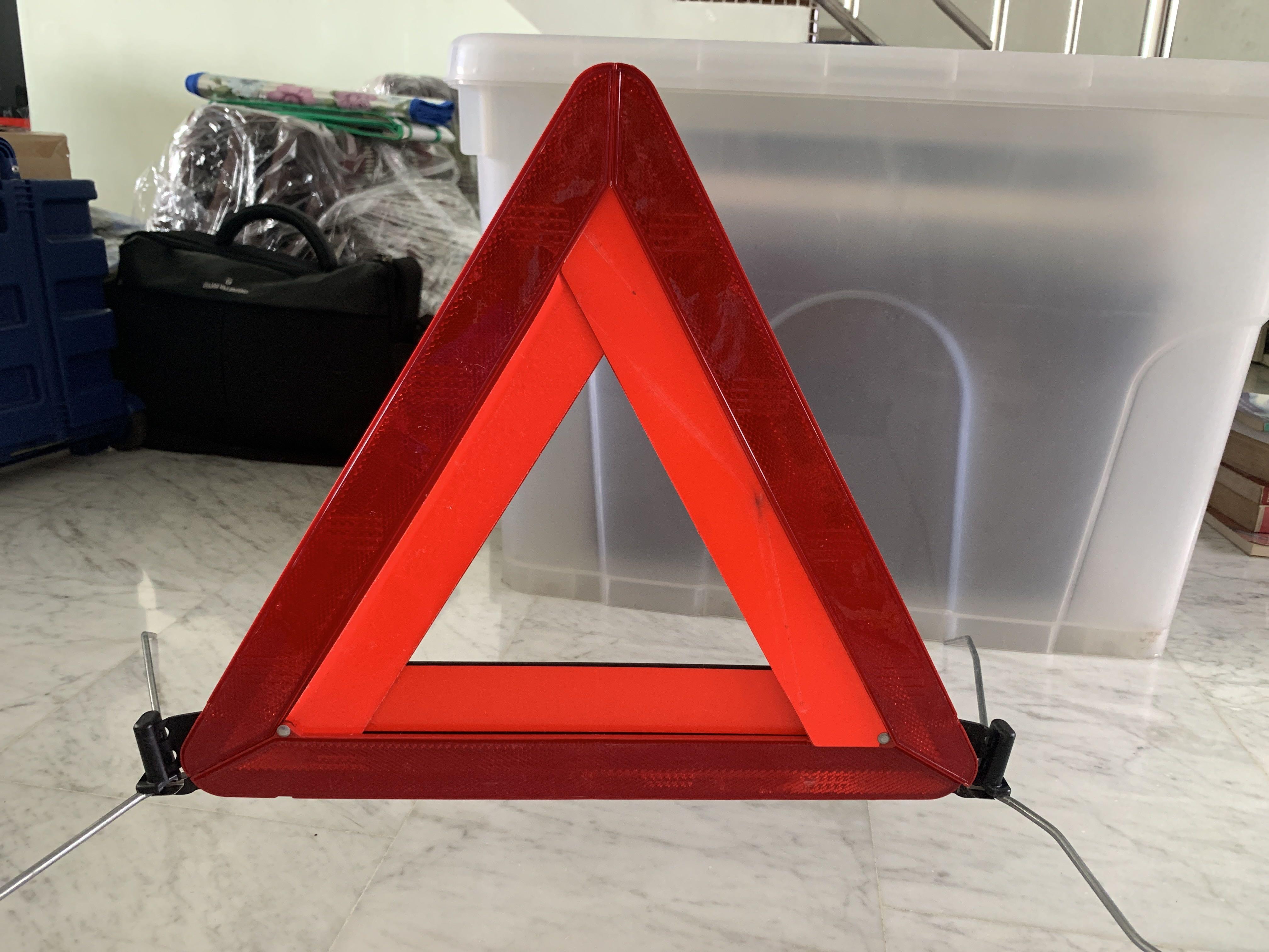 Triangle signage (foldable), Car Accessories, Accessories on Carousell