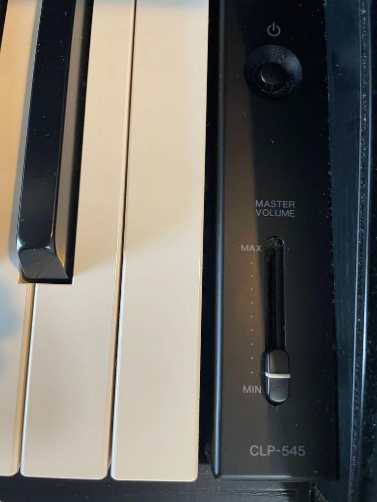 Yamaha CLP-350 With Permanently Stuck Economically