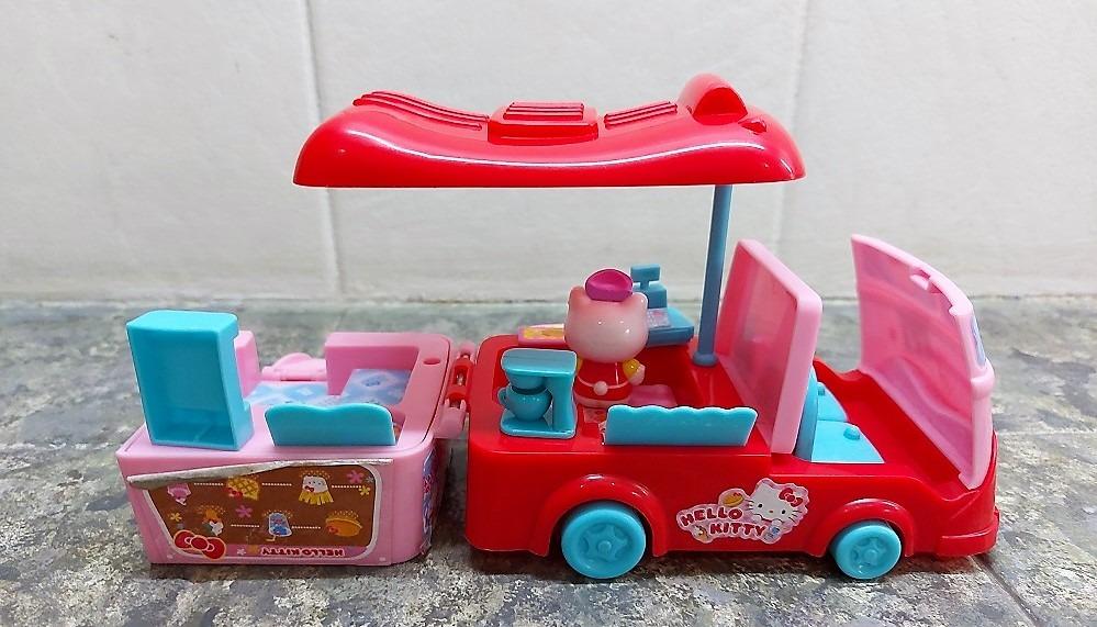 Authentic HELLO KITTY Food Truck Playset, Hobbies & Toys, Toys & Games ...