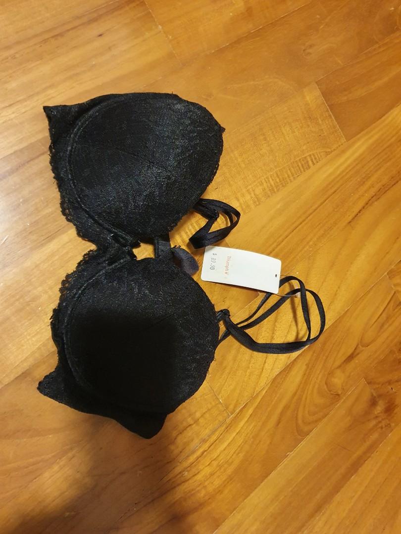 Bnwt Triumph maximizer 70C, Women's Fashion, New Undergarments ...