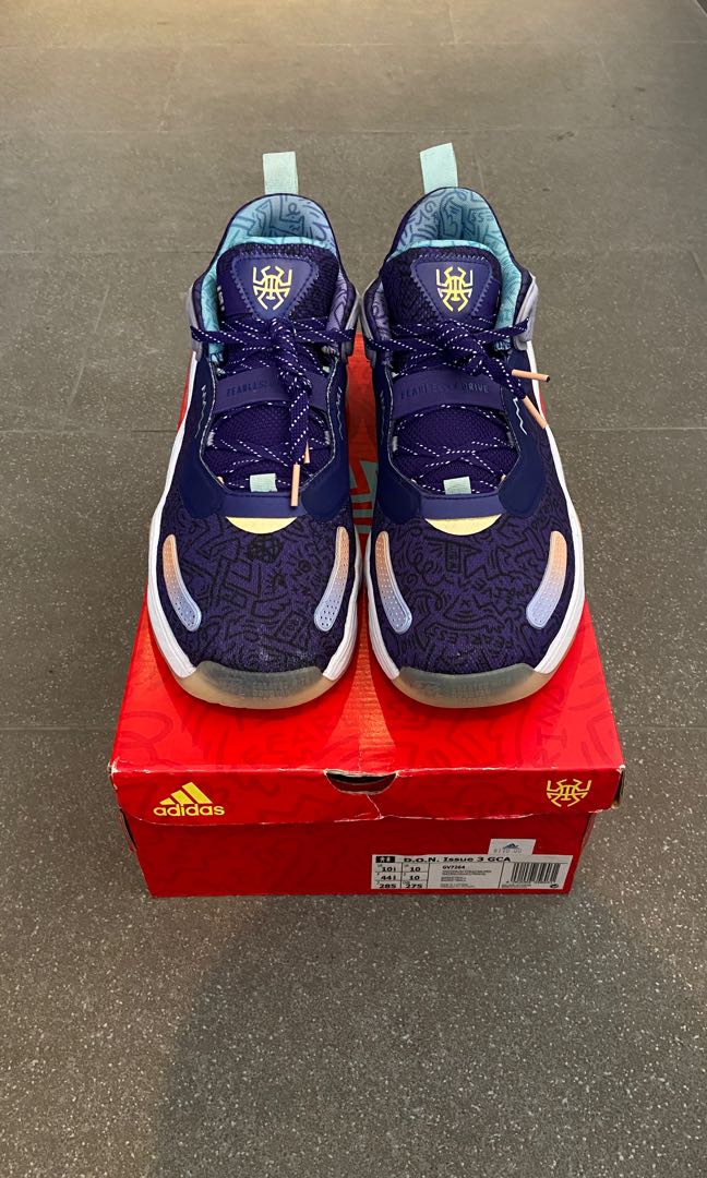 Don issue #3, Men's Fashion, Footwear, Sneakers on Carousell