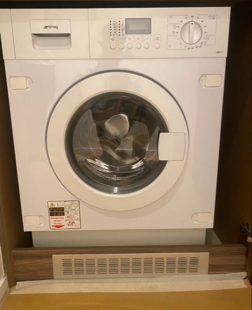 Excellent condition SMEG LSTA127 washer dryer 7/4kg, TV & Home ...