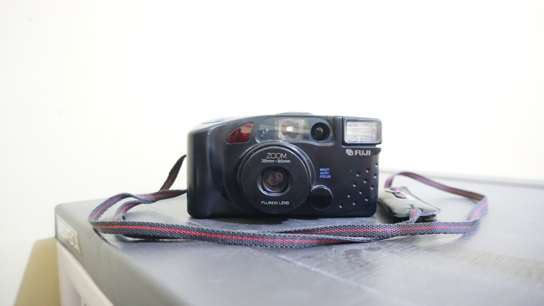 FUJI ZOOM CARDIA 950 DATE, Photography, Cameras on Carousell