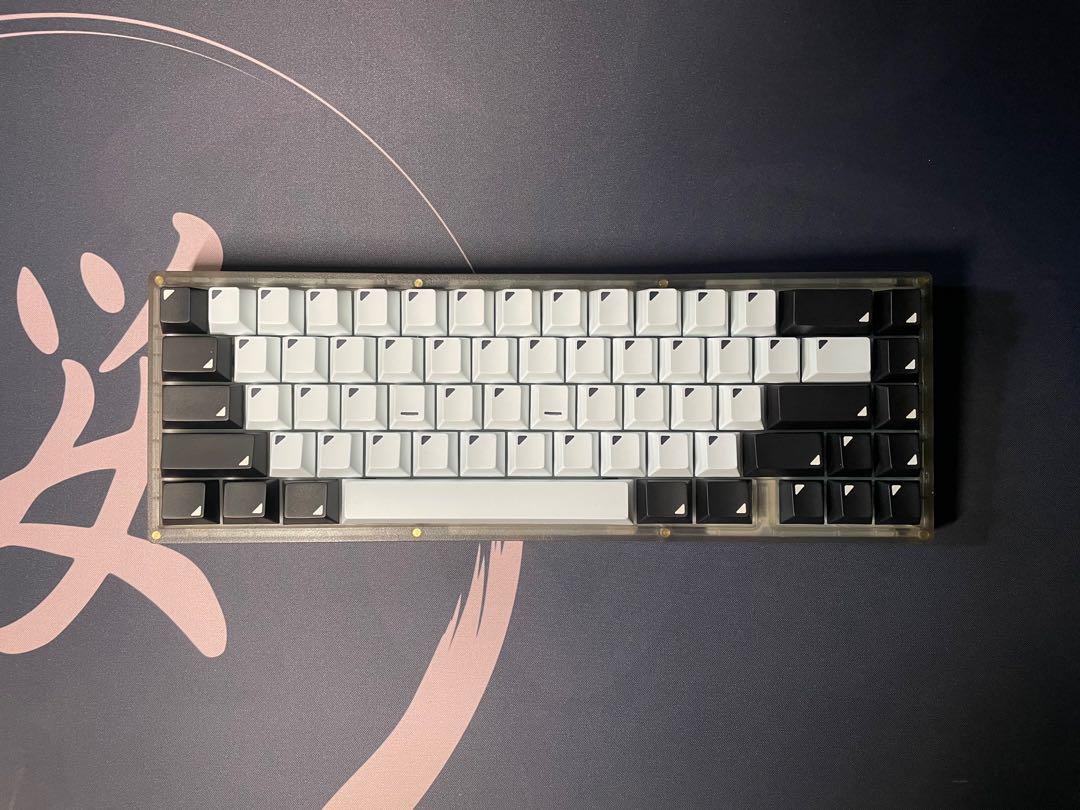 GA Geekark Triangle White Base Kit + Black mods, Computers & Tech ...