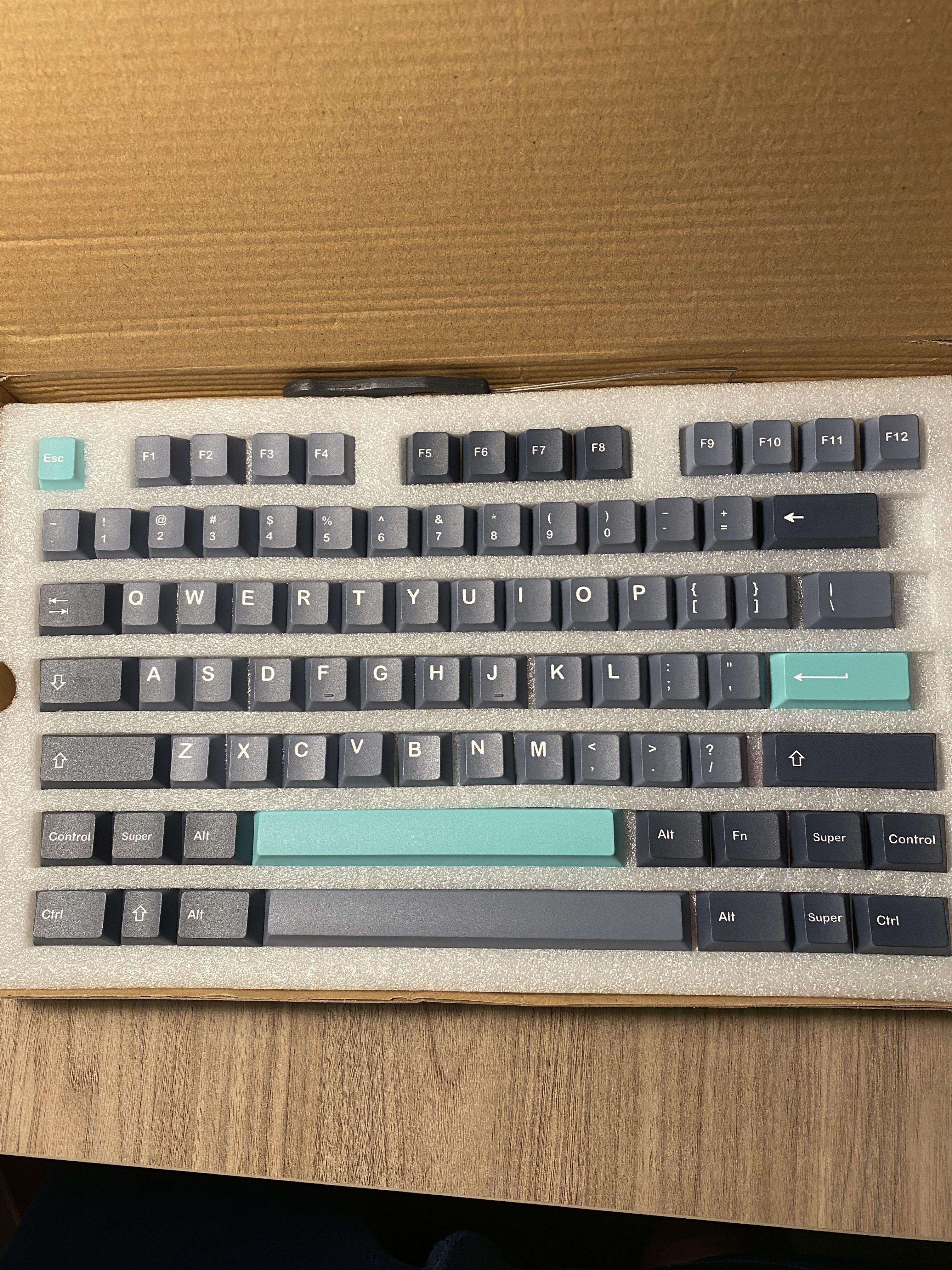 GMK modern dolch clone | PBT cherry profile, Computers & Tech, Parts ...