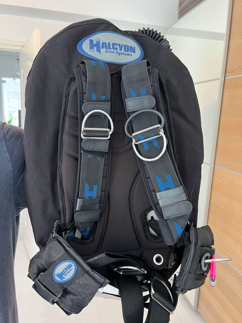 Halcyon BCD -Eclipse 30, Sports Equipment, Sports & Games, Water Sports on Carousell