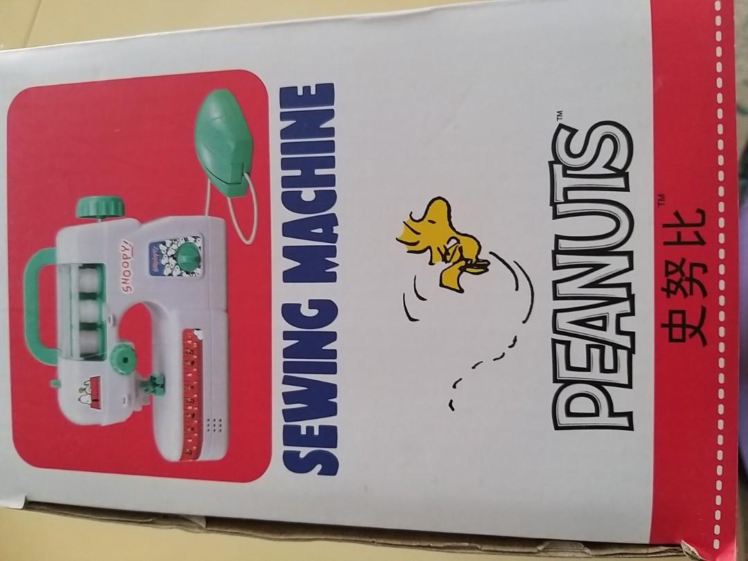 Home Playset (Peanuts) Snoopy-Sewing Machine 7+ Age, Hobbies & Toys ...