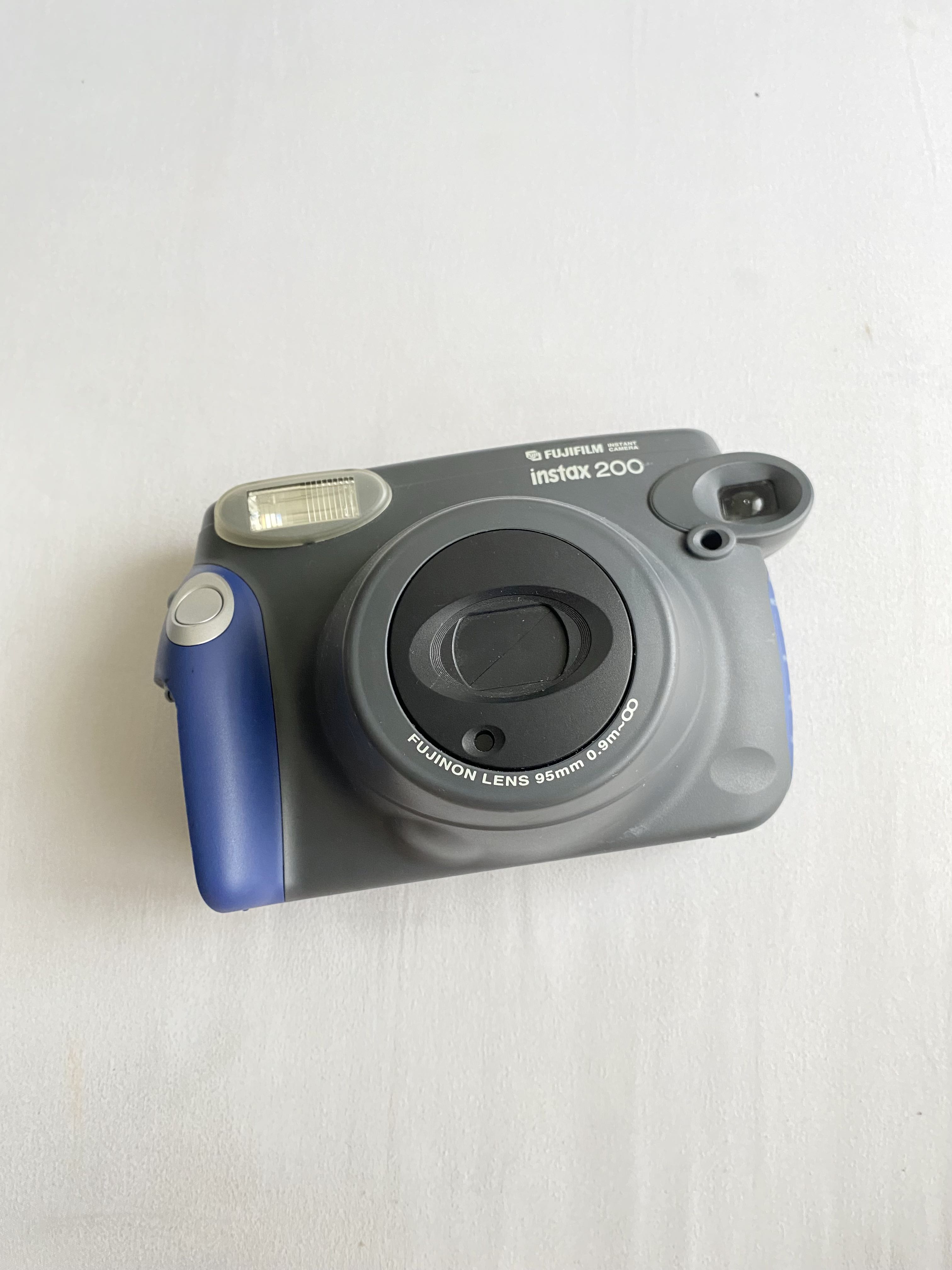 Instax mini wide 200 Instant Camera, Photography, Cameras on Carousell