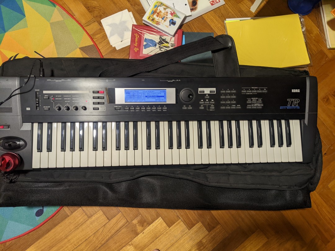 Korg TR-61 (Workstation / synthesizer), Hobbies & Toys, Music & Media ...