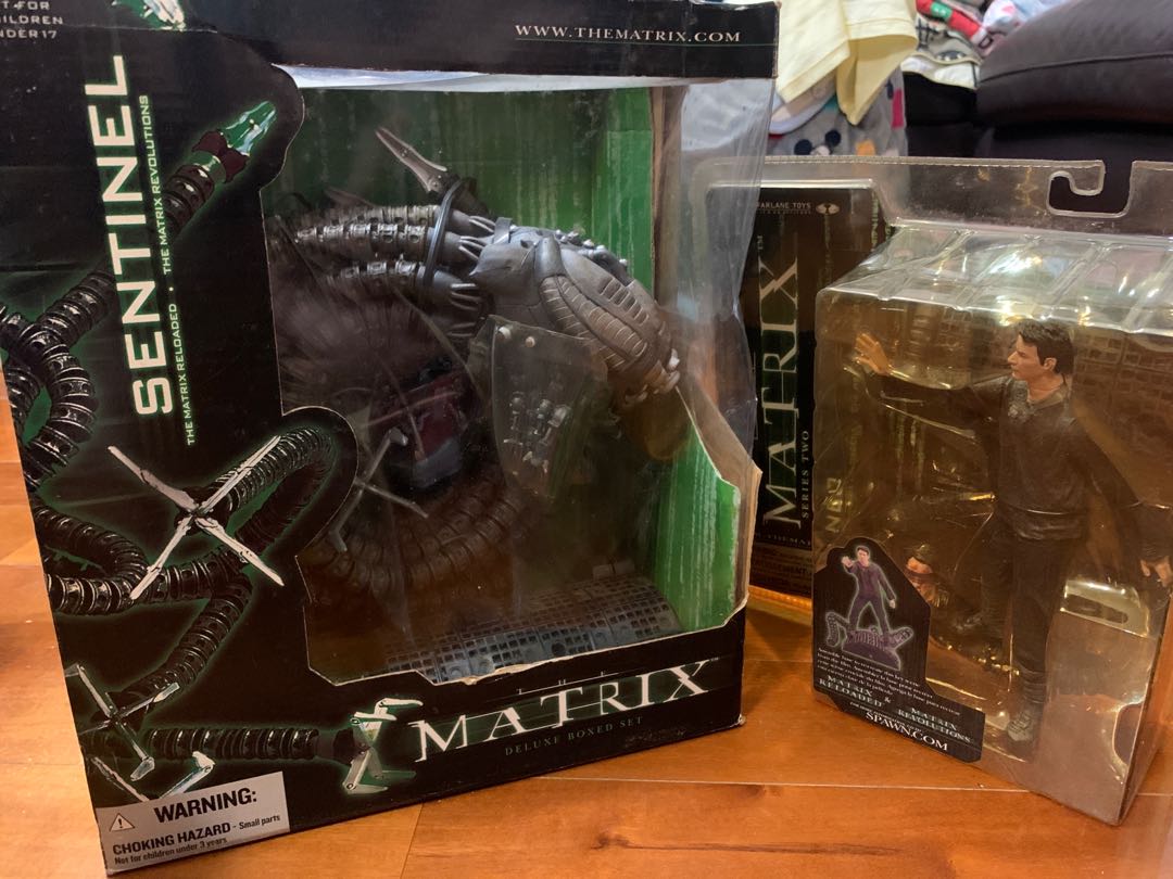 McFarlane toys The Matrix Neo + Sentinel action figure, 興趣及遊戲, 玩具 & 遊戲類 ...