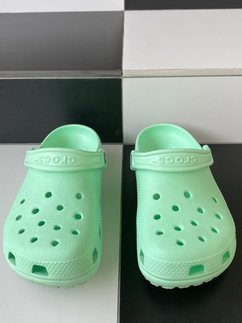 Mint green crocs, Women's Fashion, Footwear, Flipflops and Slides on ...