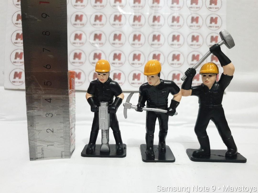 MT - CONSTRUCTION TAU-TAUHAN SET, Hobbies & Toys, Toys & Games on Carousell
