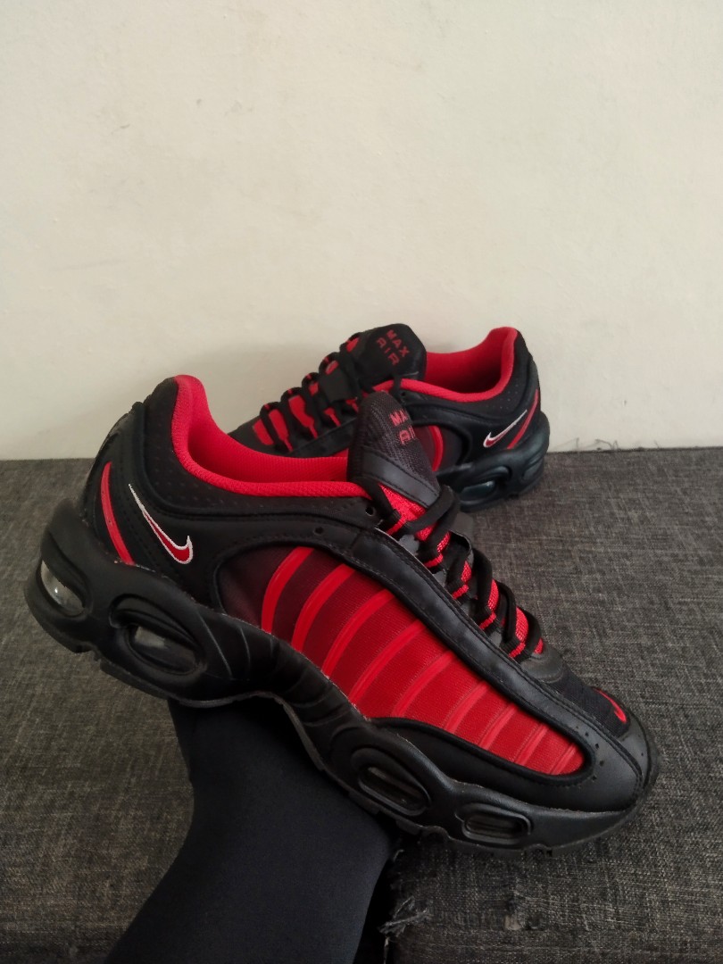 Nike Air Max Tailwind, Fesyen Pria, Sepatu , Sneakers di Carousell