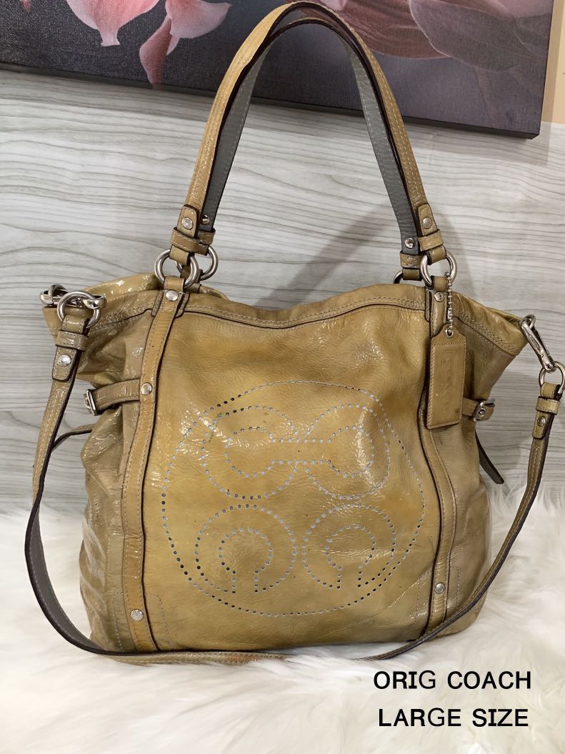 Original Coach two way, Women's Fashion, Bags & Wallets, Tote Bags on ...