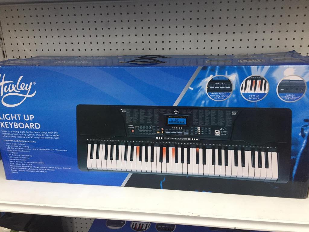Piano Huxley Light Up Keyboard, Hobbies & Toys, Music & Media, Musical ...