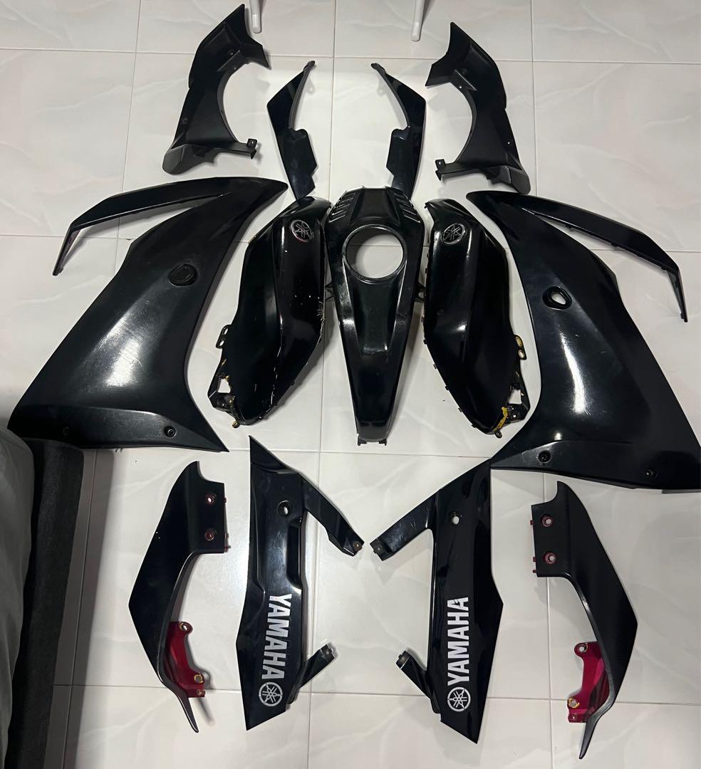 r15 v3 coverset, Motorcycles, Motorcycle Accessories on Carousell