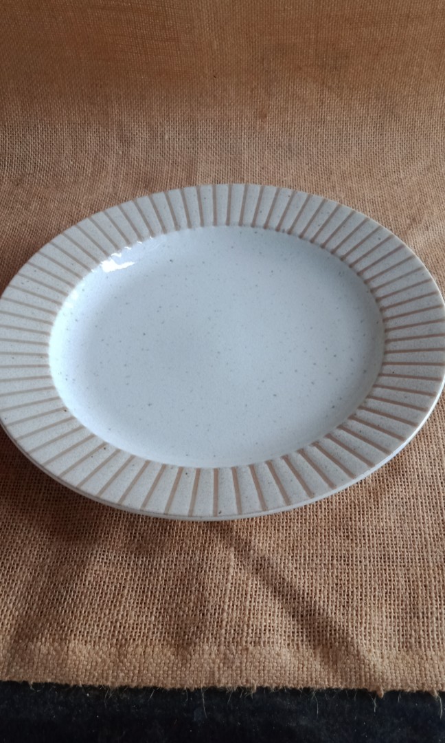 Ribbed plate, Furniture & Home Living, Kitchenware & Tableware ...