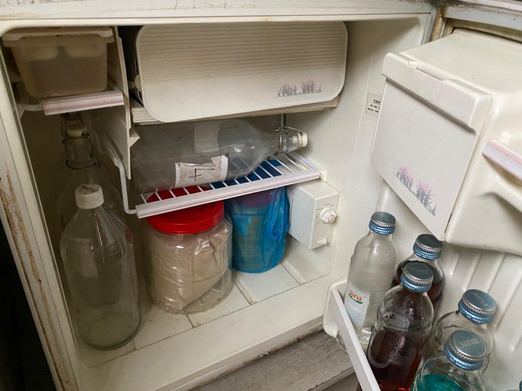 Sanyo mini fridge, TV & Home Appliances, Kitchen Appliances ...