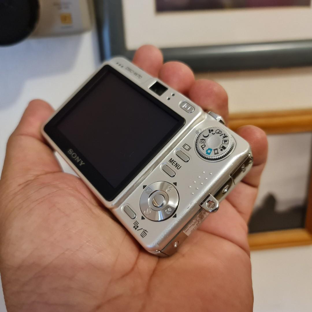 Sony Cyber-shot DSC-W70 7.2 Megapixels, Photography, Cameras on Carousell