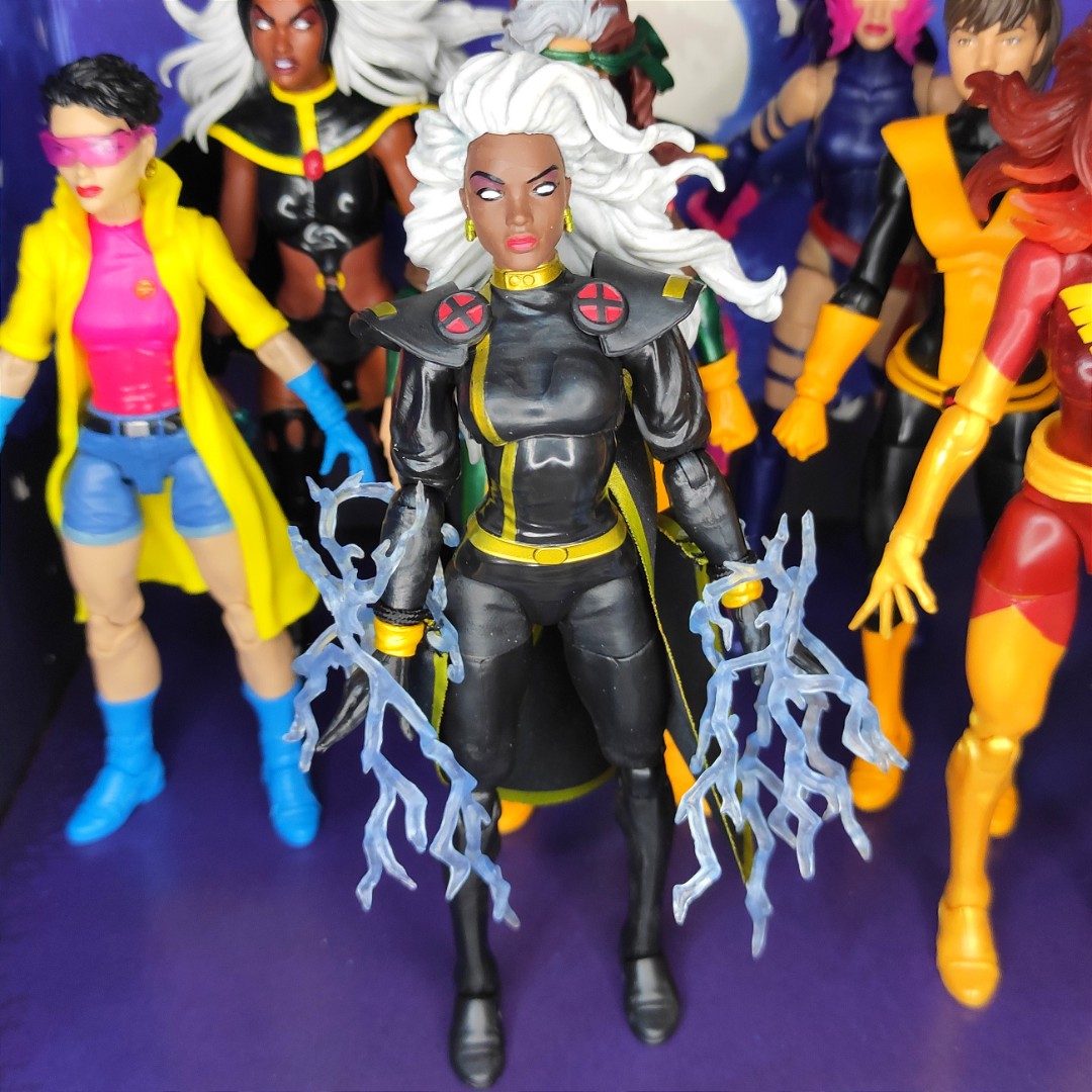 Storm Retro Marvel Legends, Hobbies & Toys, Toys & Games on Carousell