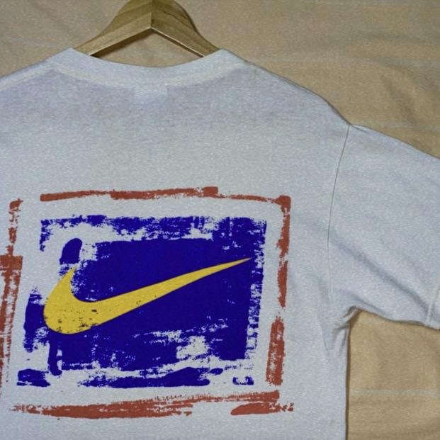 VINTAGE NIKE PAINT, Men's Fashion, Tops & Sets, Tshirts & Polo Shirts ...