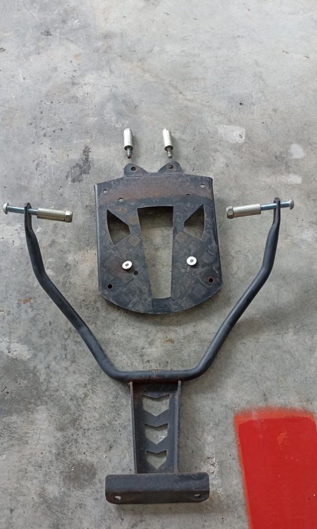 Original Givi Xmax 300 or 250 rear rack, Motorcycles, Motorcycle ...