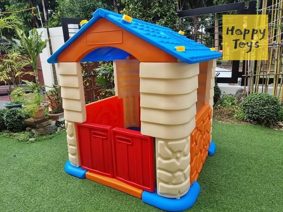 45" tall Playhouse, Hobbies & Toys, Toys & Games on Carousell