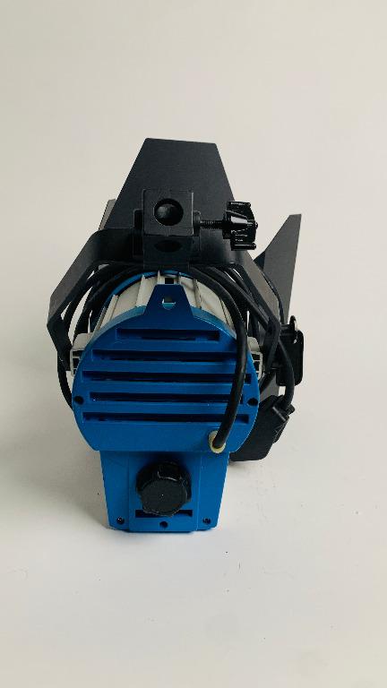 Dyna Core DTW 650 Watt Tungsten Fresnel, Photography, Photography ...