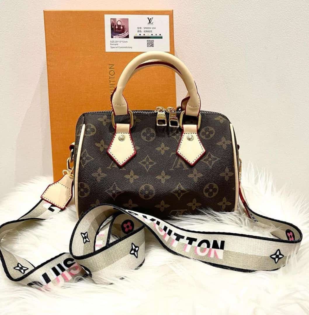 Fero Shop, Fesyen Wanita, Tas & Dompet di Carousell