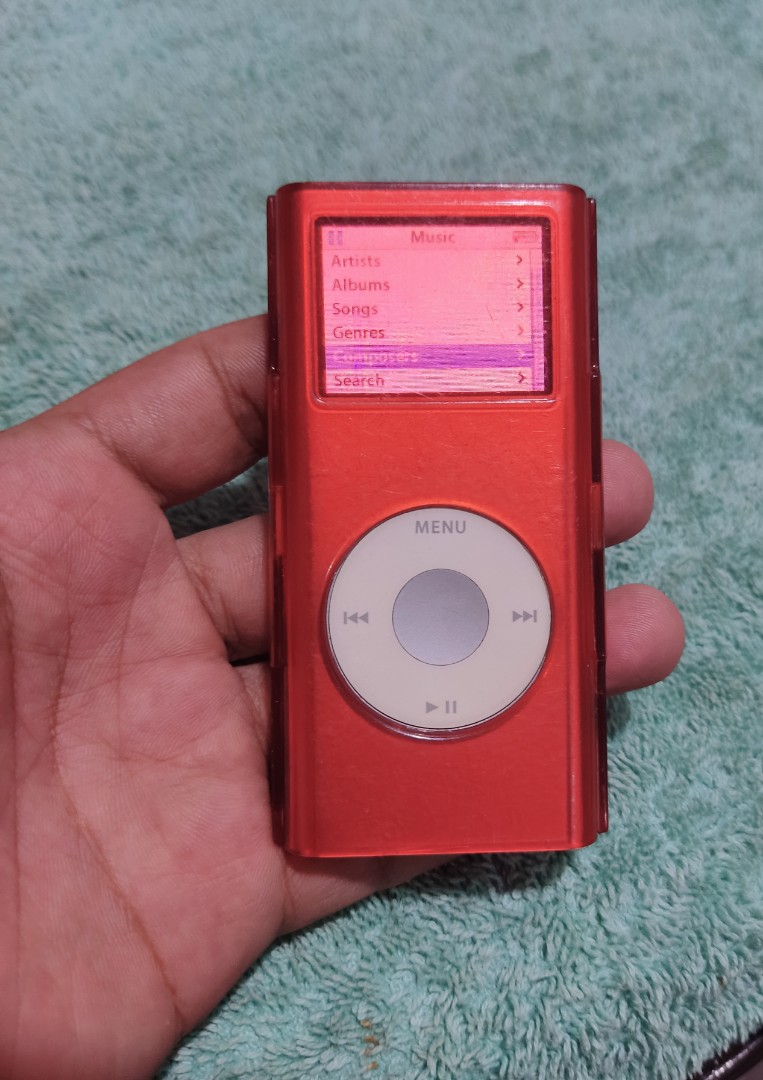 Ipod nano 2nd generation 2gb, Audio, Portable Music Players on Carousell