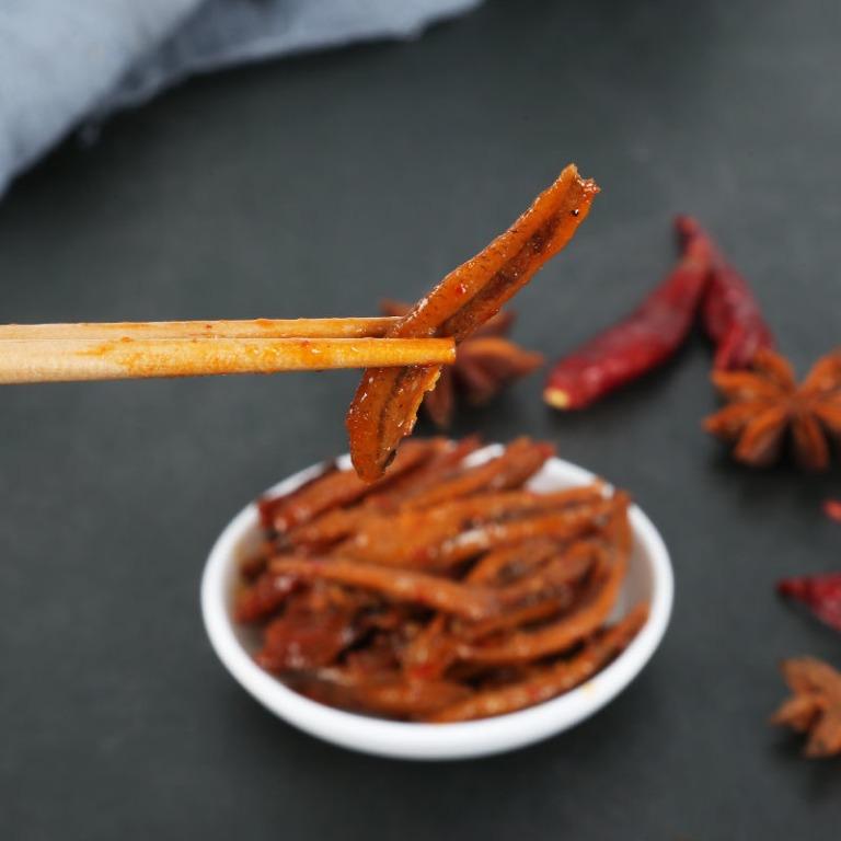JIN ZAI Little Dried Fish Anchovies 劲仔小鱼干 12g, Food & Drinks, Chilled ...