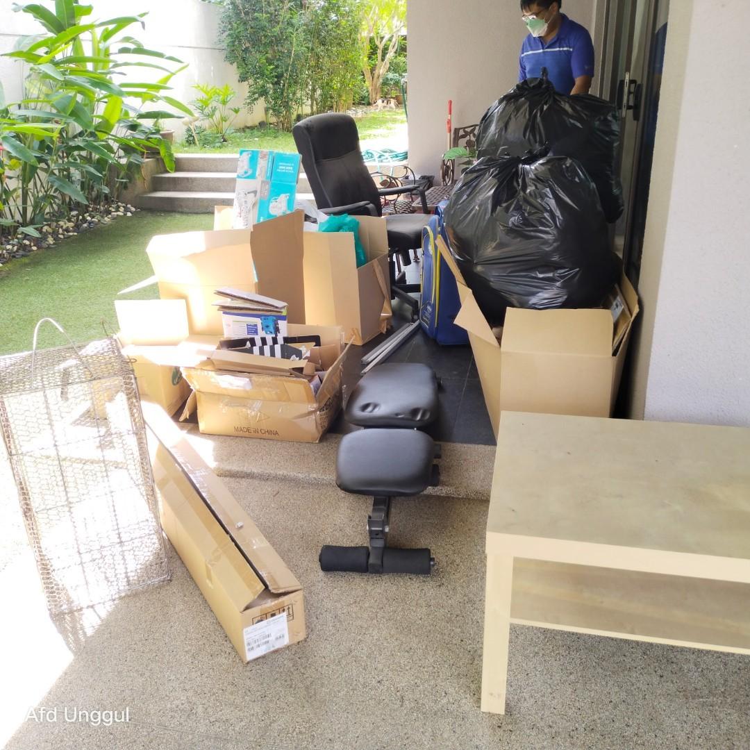 Khidmat Buang Sampah dan Perabot Lama, Services, Others on Carousell