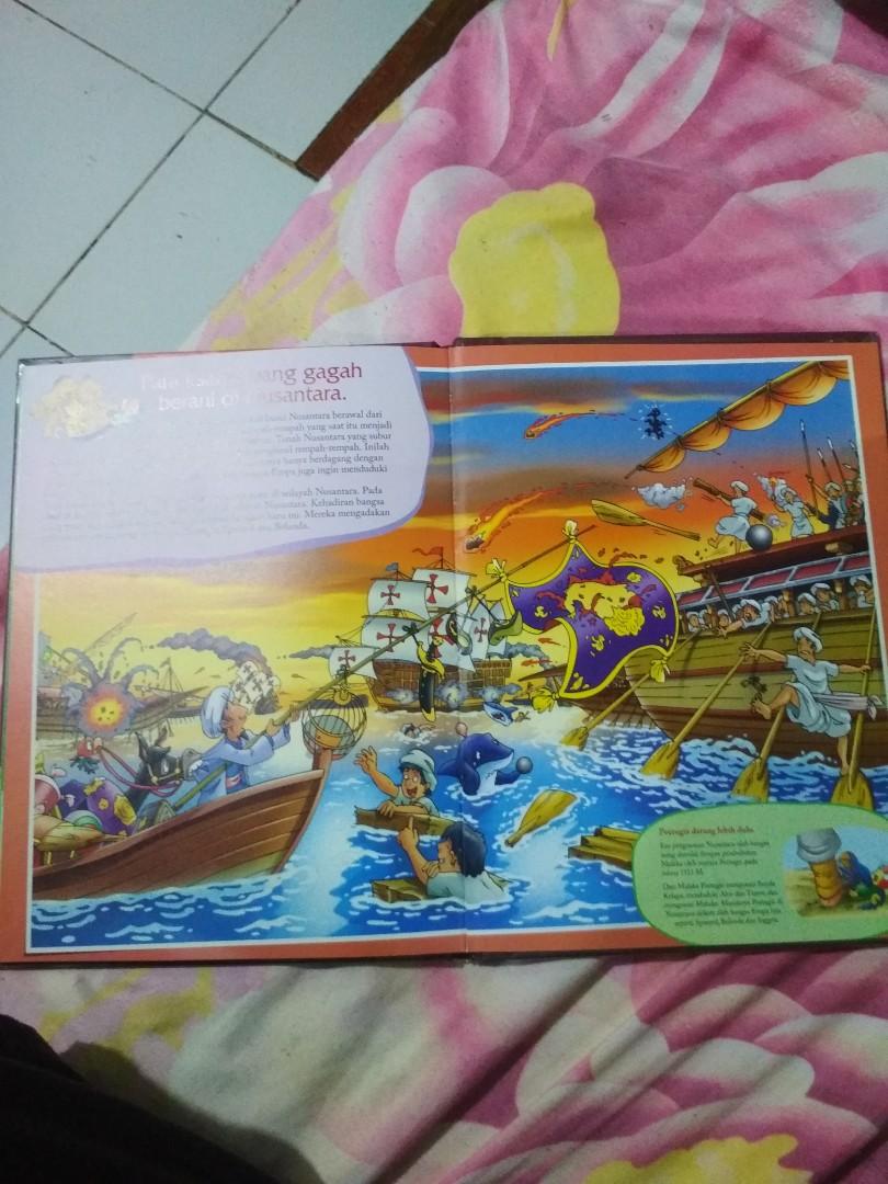 Pustaka Lebah - Indonesian History 2, Buku & Alat Tulis, Buku di Carousell