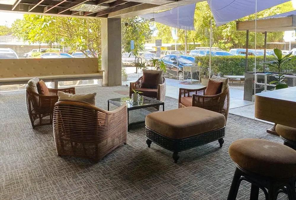 RedDoorz @ Insular Square Mandaue City, Tickets & Vouchers, Store ...