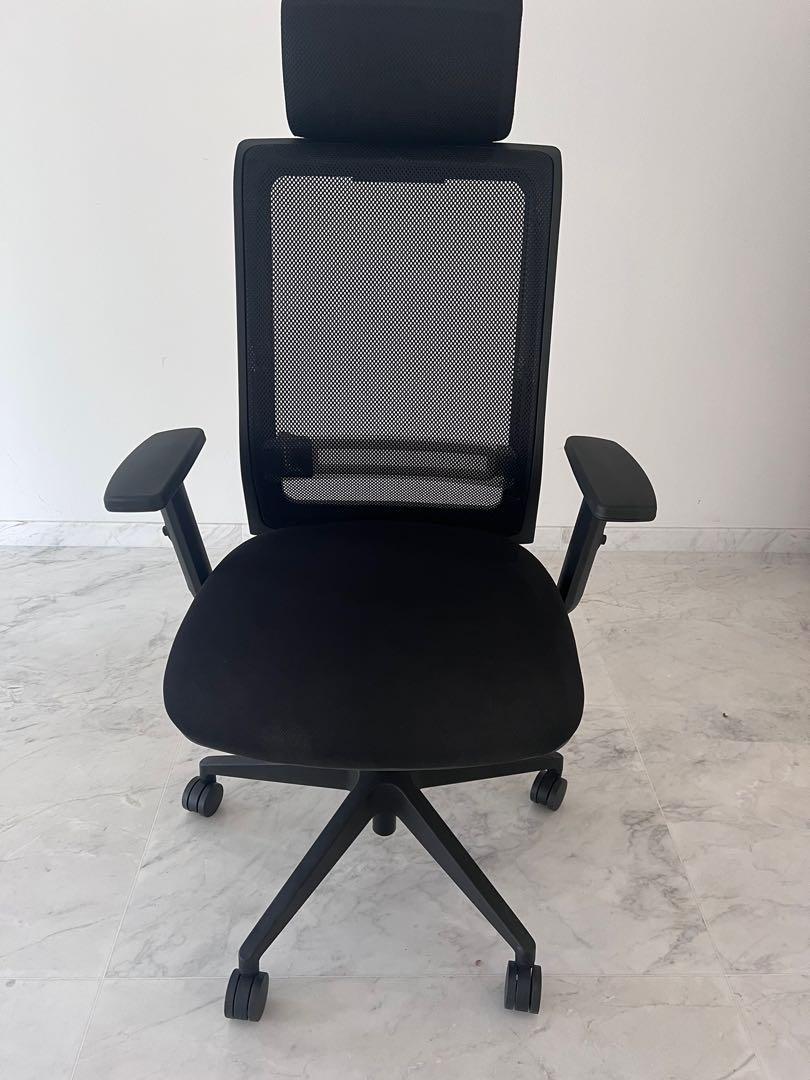 Swivel chair (kokuyo), Furniture & Home Living, Furniture, Chairs on Carousell