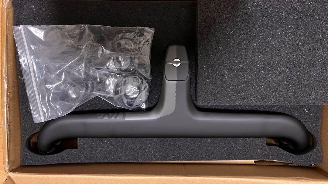 THE ONE PRO Handlebar (full internal cabling system), Sports Equipment ...